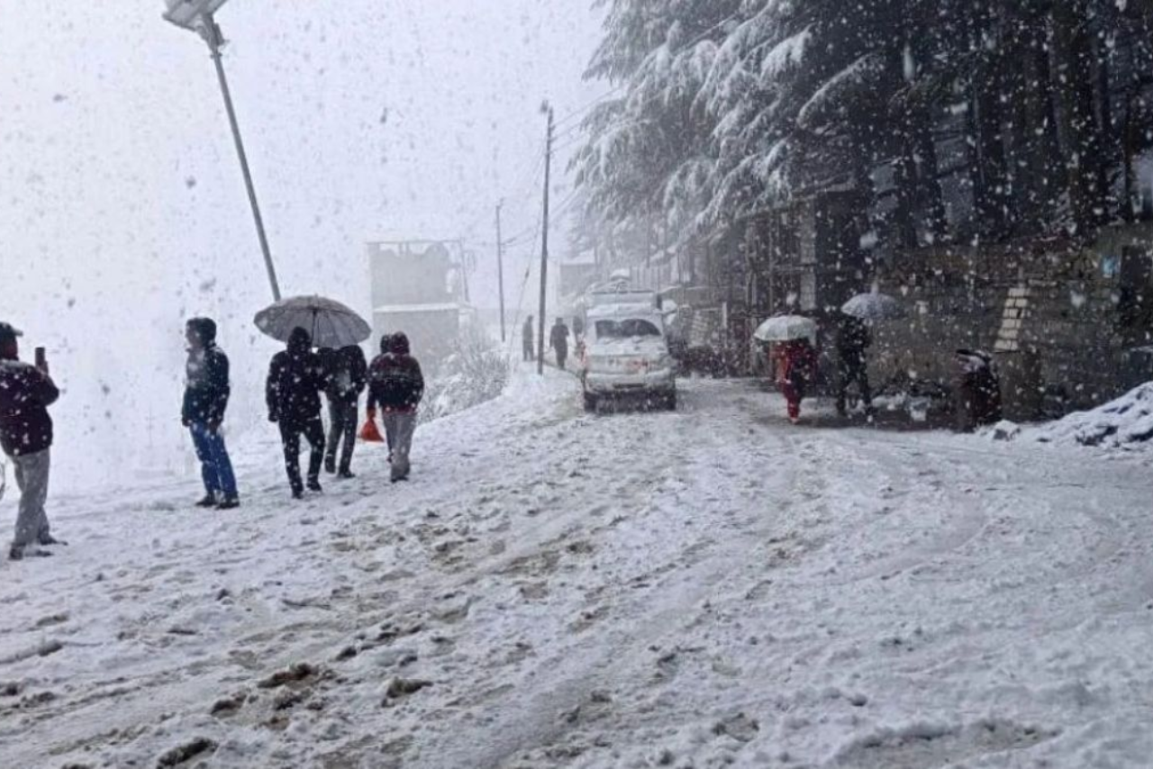 IMD Alert: Rain, Snowfall, Heatwaves & Strong Winds Across India