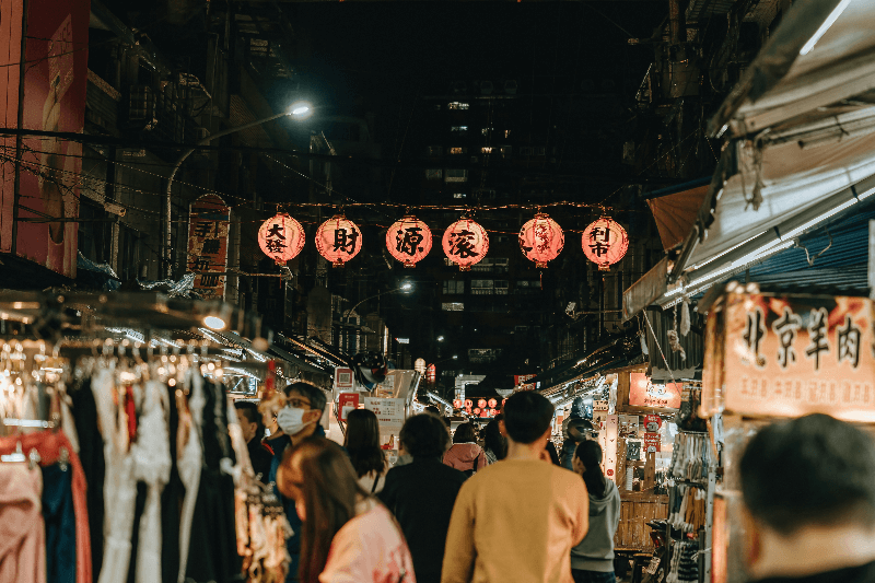 Top 10 Night Markets in Delhi NCR for Shopping & Food