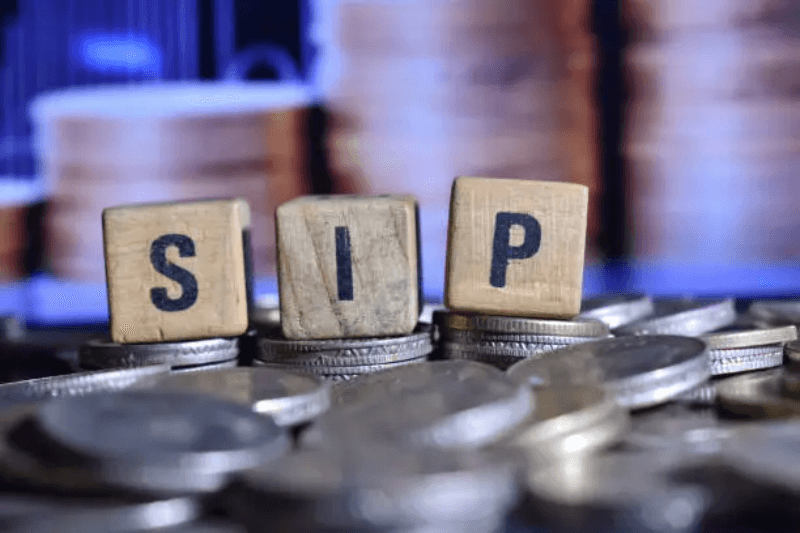 Mutual Funds and SIPs in India – Beginner Investment Guide