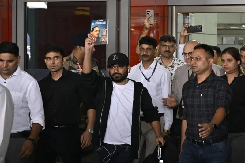 Who Is Abhijeet Dipke? Rise of India's Youth Political Icon